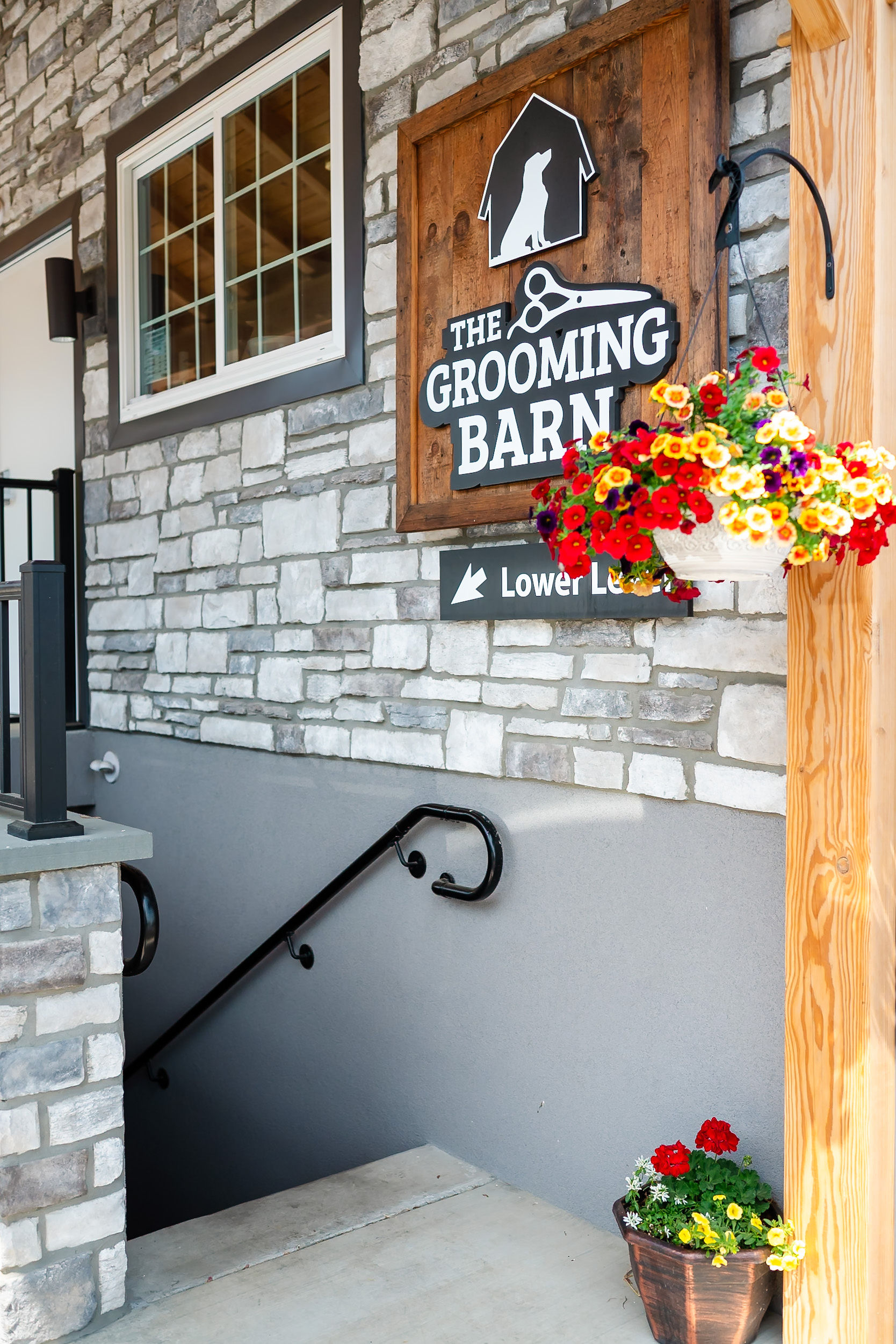 The Grooming Barn